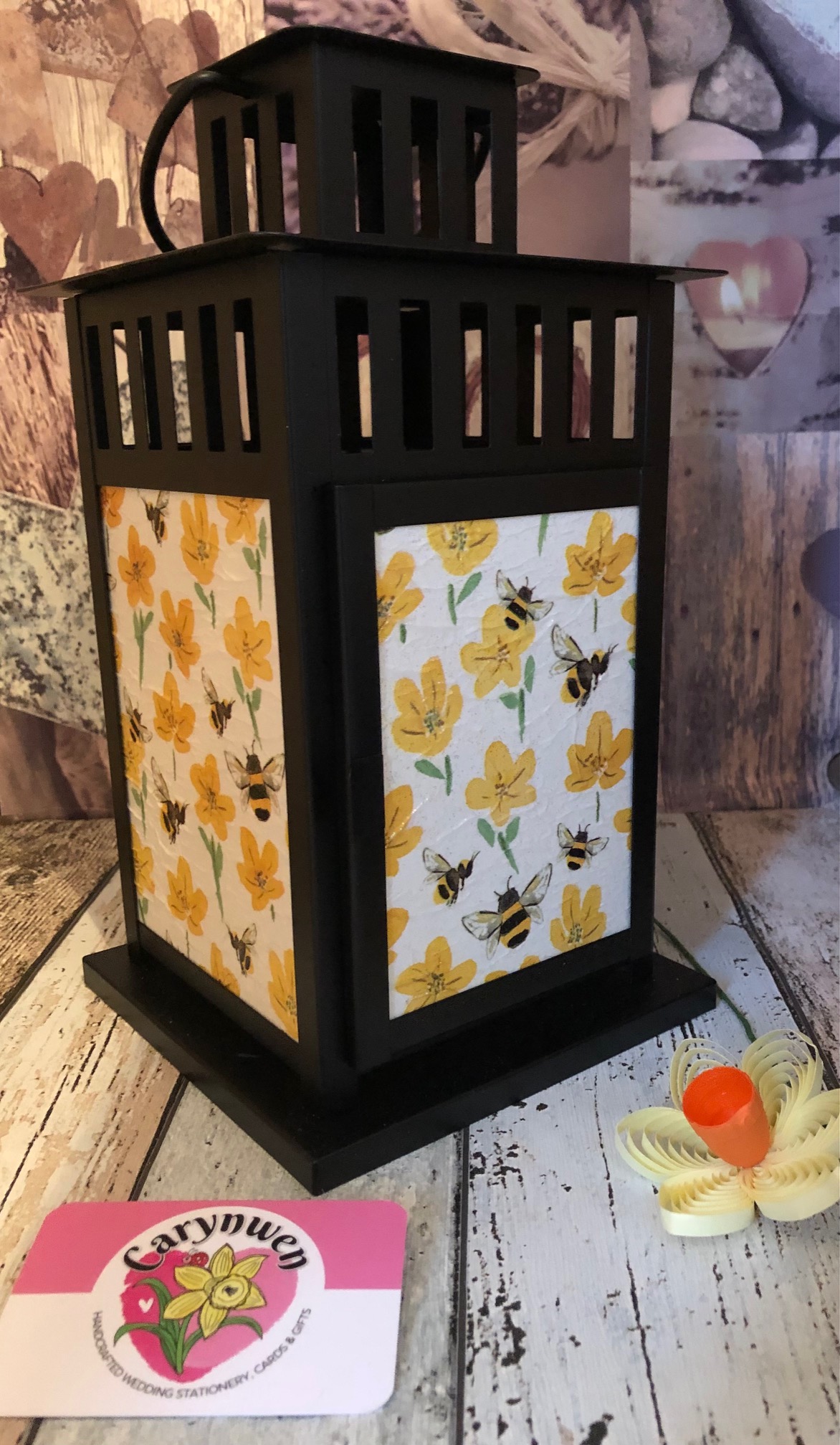 Daffodil Bee Lantern - Carynwen